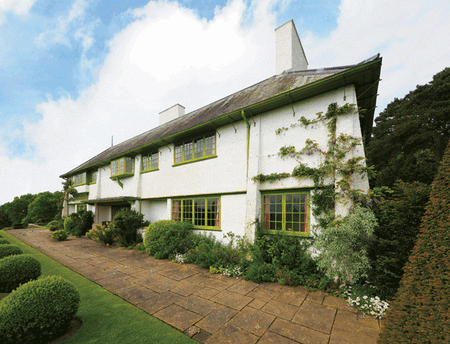 The Art and Architecture of C.F.A. Voysey: English Pioneer Modernist ...